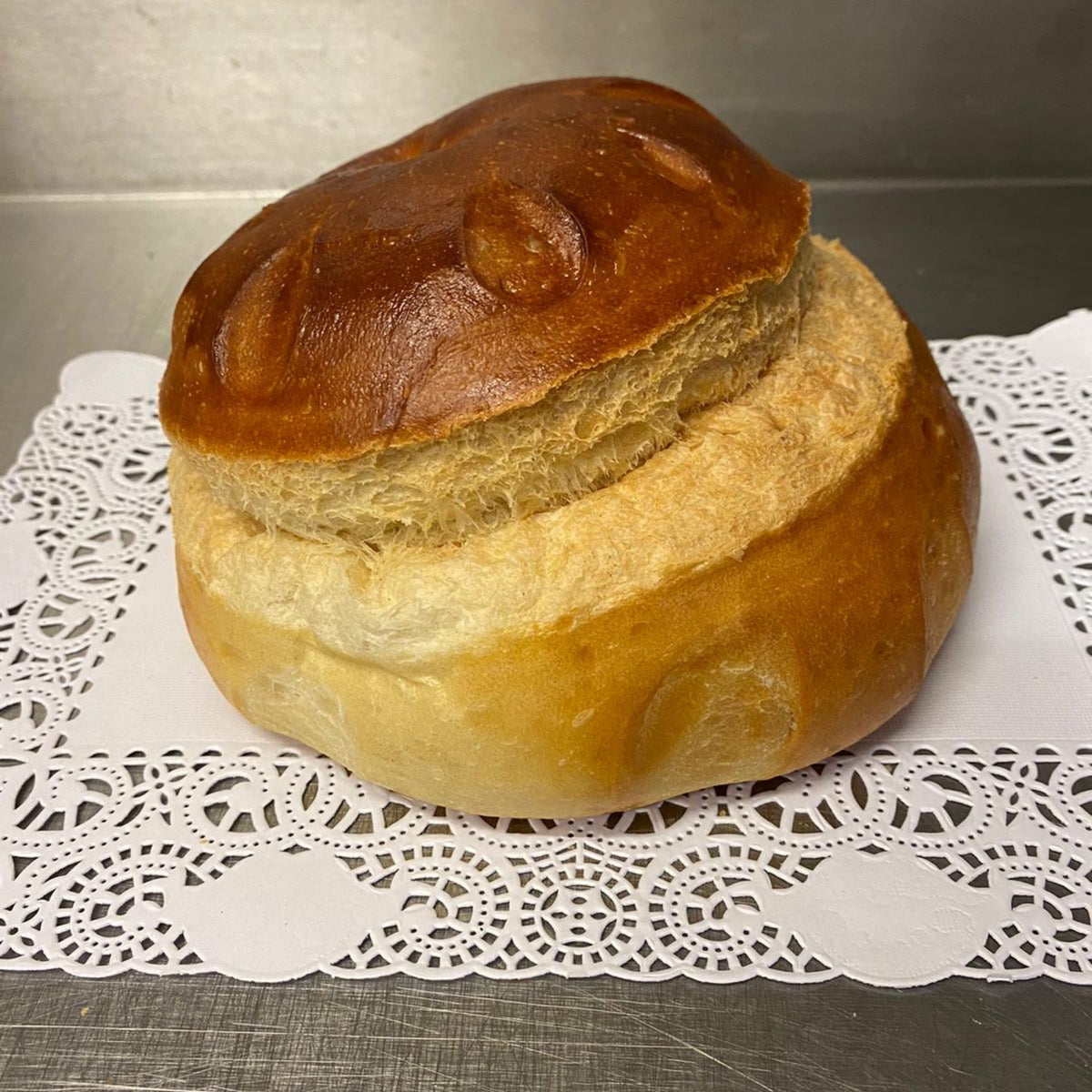White Cottage Loaf from Groombridge Village Bakery – Groombridge Farm Shop